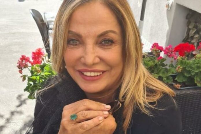 Simona Izzo, la malattia con cui combatte ogni giorno: È ...